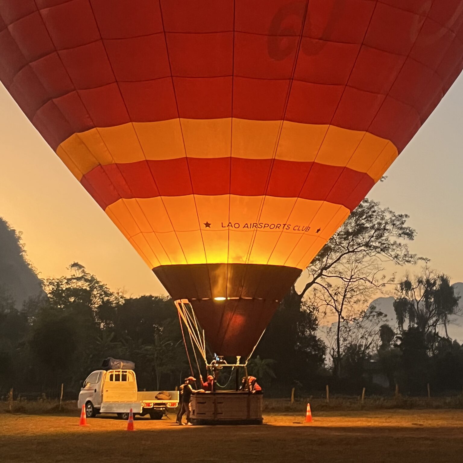 Above the clouds - hot air ballooning in Vang Vieng, Laos - LUXE/DETOUR